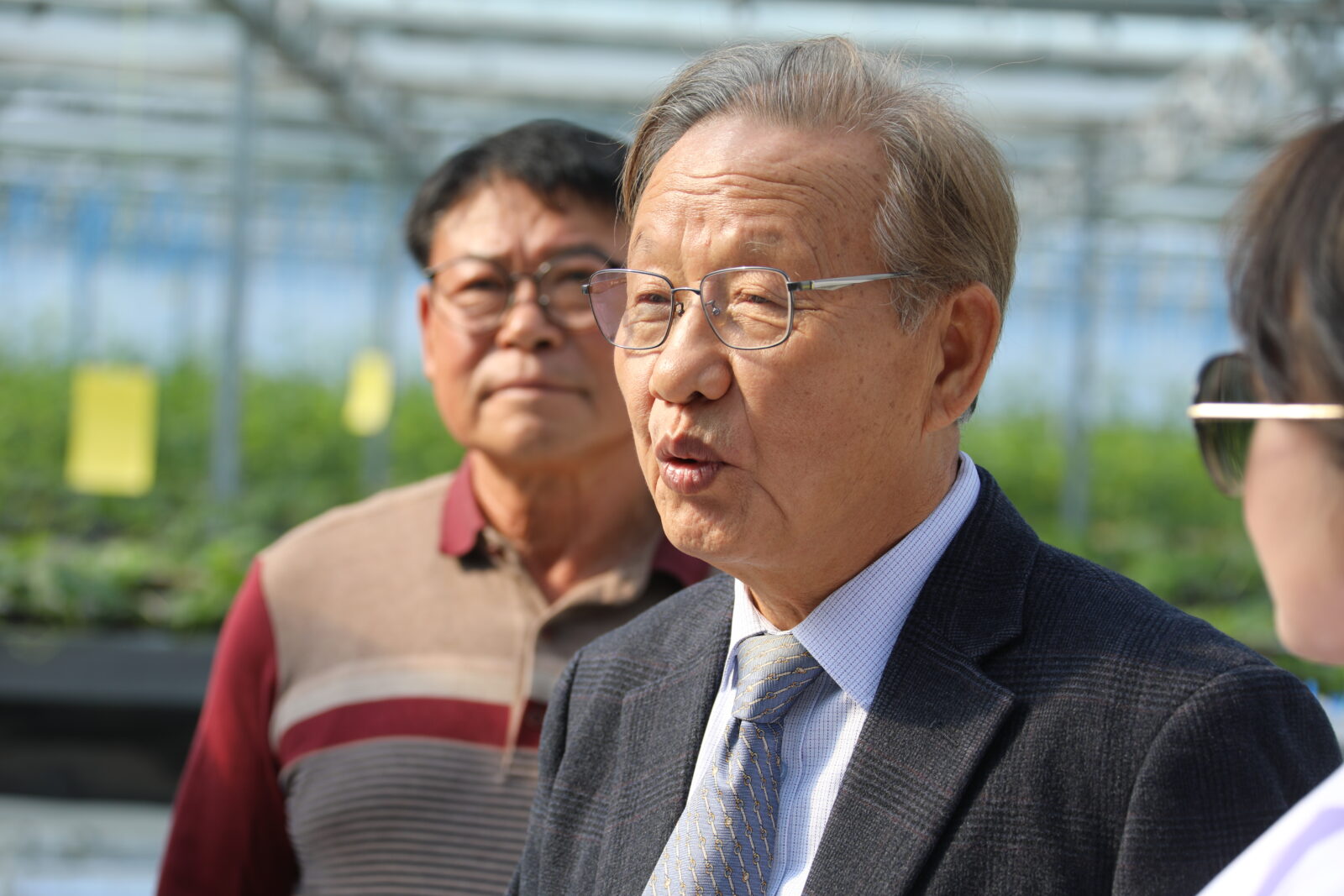 Монгол Улсад анх удаа нарны эрчим хүч үйлдвэрлэх системд суурилсан ...