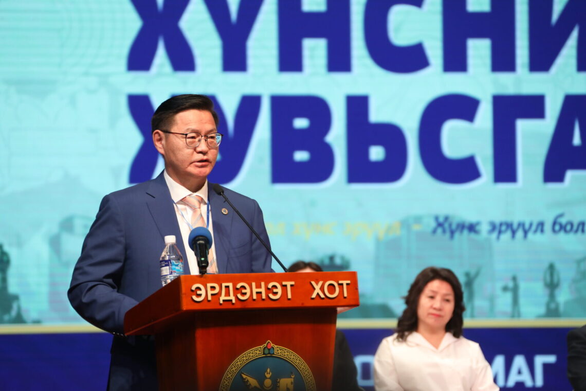 Монгол Улсын Ерөнхийлөгч Ухнаагийн Хүрэлсүх Орхон аймгийн Хүнсний