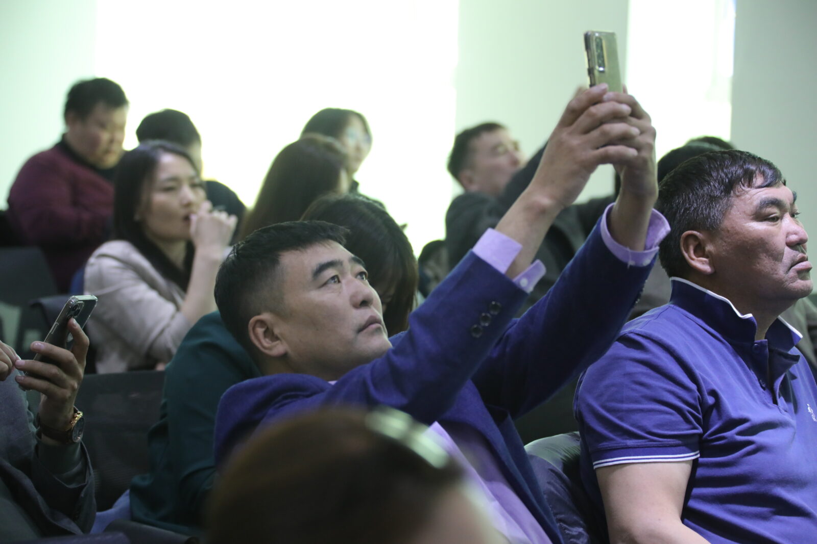 “Хүнсний хувьгал” ын хүрээнд үндэсний үйлдвэрлэгчдийг мэдээллээр хангаж байна Хүнсний хувьсгал