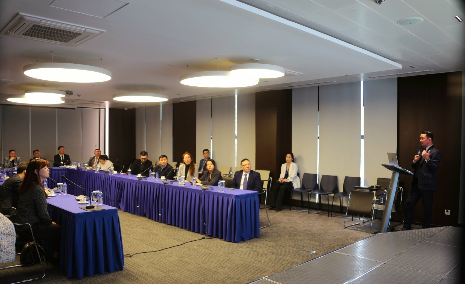 МҮОНРТ Хүнсний хувьсгал ын хүрээнд хийх ажлын төлөвлөгөөгөө банкны салбарынханд танилцууллаа