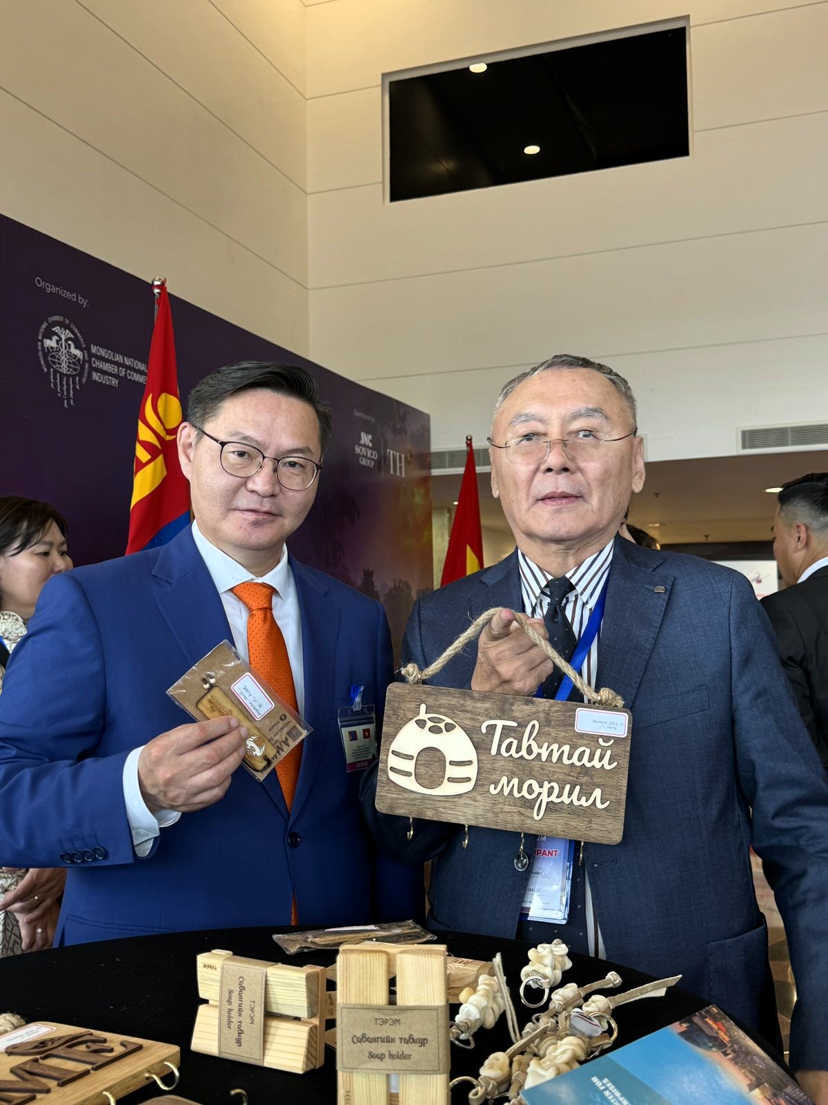 П Болд Гадаадын улсуудтай хамтын ажиллагаагаа тэлэх нь маш чухал Хүнсний хувьсгал