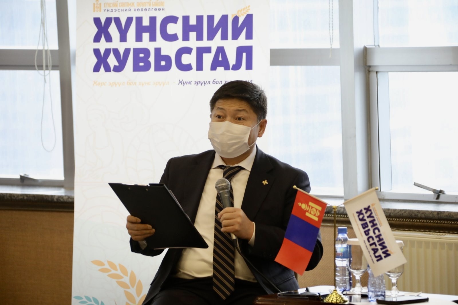 Х Нямбаатар Төр хувийн хэвшлийн түншлэлийг хөгжүүлж “Хүнсний хувьсгал” ыг үр дүнтэй